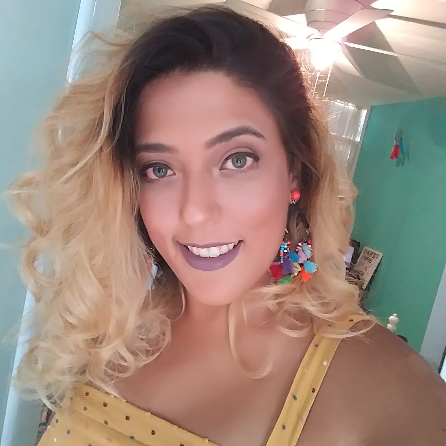 Kristal M Rivera González: Extranjera – Especulativas