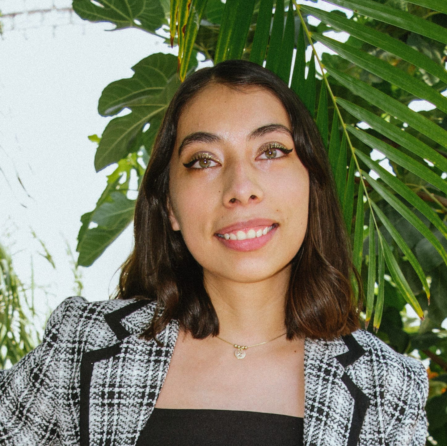 Zaira Moreno: Compañía – Especulativas